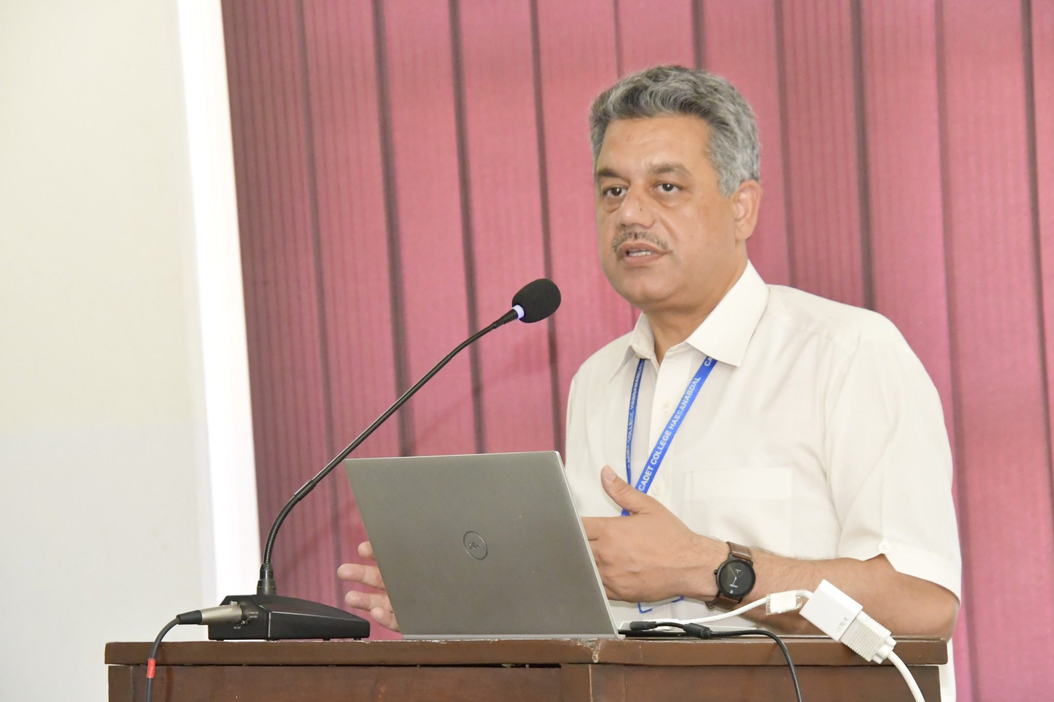 Faculty receives a refresher from representatives of Knowledge Platform ...